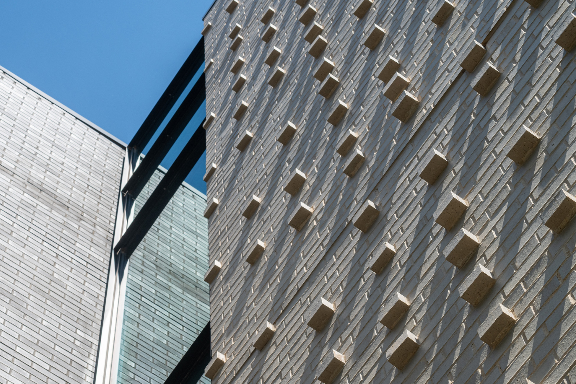 1608 W. 5th Street - Acme Brick